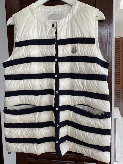 Schicke Moncler Weste in Marine Stil | Kaufen auf Ricardo