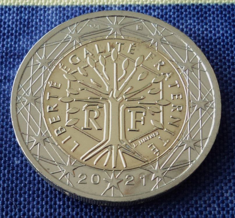 Frankreich: 2 Euro 2021 und 2022, SS. (Gebraucht) in Basel für CHF 10 – mit Lieferung auf ...
