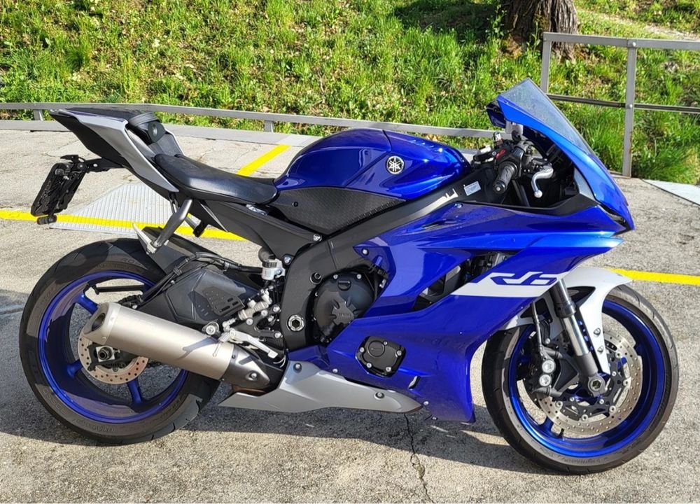 Yamaha R6, Top Zustand, wenig Kilometer, JG 2020! (Gebraucht) in ...