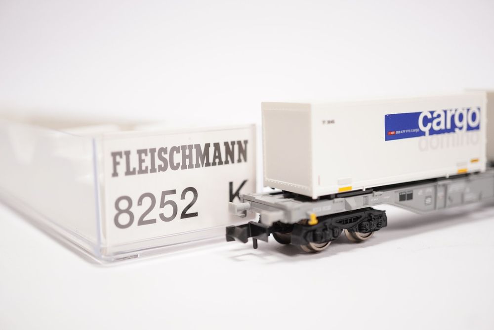 6∑ Fleischmann 8252K SBB Cargo mit Wechselpritsche 2) (Gebraucht) in ...
