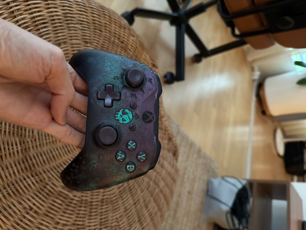 Sea of thief Xbox Controller (Gebraucht) in Cham für CHF 105 – mit ...