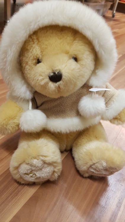 Douglas bär mit Jacke B9 (Gebraucht) in Spiegel b. Bern für CHF 9 – mit ...