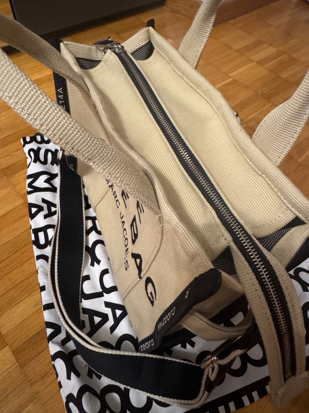 Marc Jacobs The Tote Bag Beige/Natur - Kleine Grösse (Neu (gemäss ...