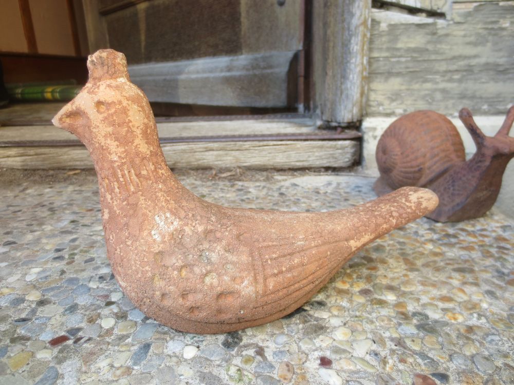alte schwere TAUBE aus Ton + aus France (Gebraucht) in Mötschwil für ...