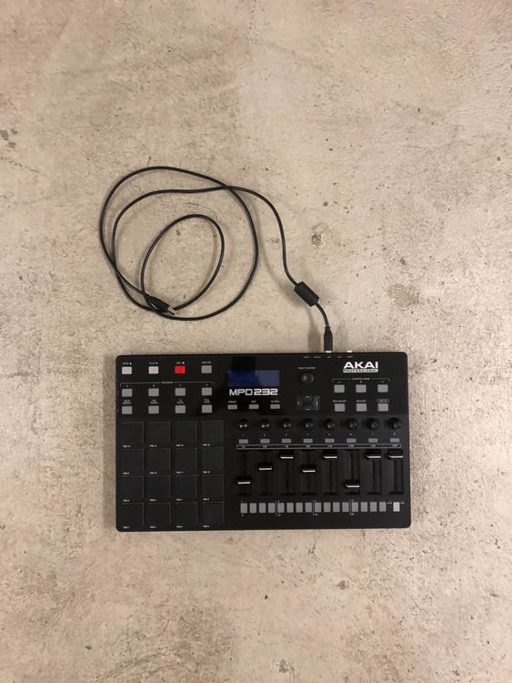 Akai Professional MPD232 | Drumpad (Gebraucht) in für CHF 77 – nur ...