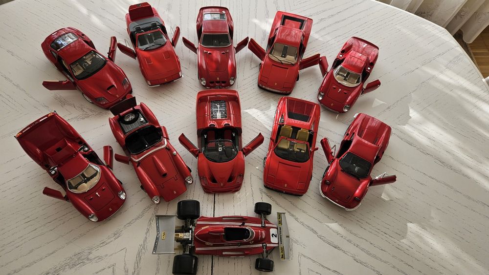 FERRARI MODELLAUTOS (Gebraucht) in Volketswil für CHF 100 – nur ...