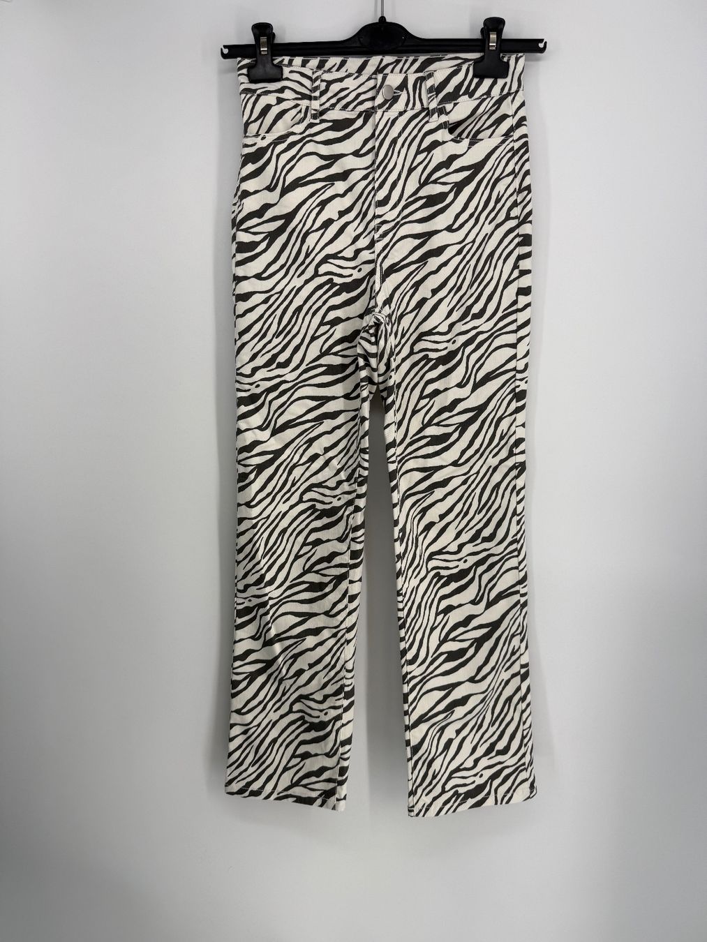 Hose Gr. S mit Zebra Muster von Calzedonia (Gebraucht) in Auenstein für ...