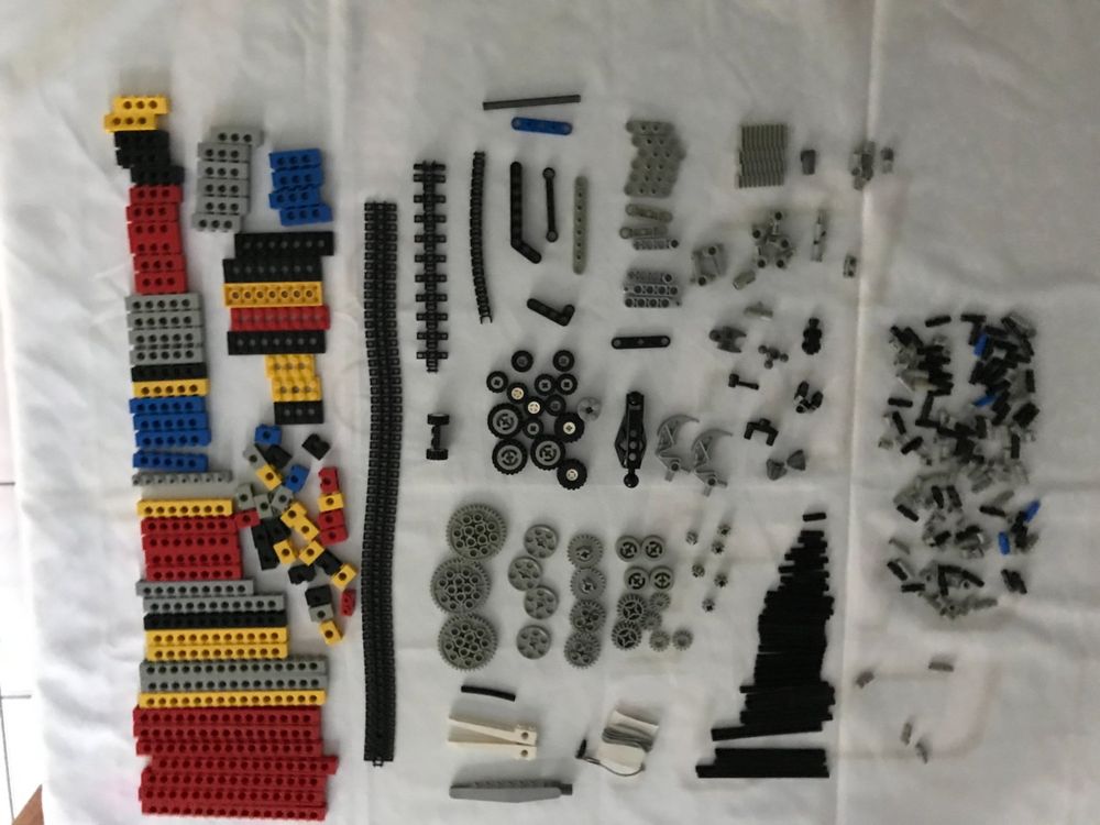 Lego Technik 385 gr. + 50 gr. Viele Teile auch ganz speziel | Kaufen ...