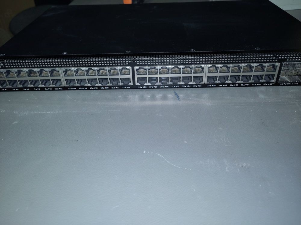 DELL X1052 Switch (Gebraucht) in Bättwil für CHF 200 – mit Lieferung ...