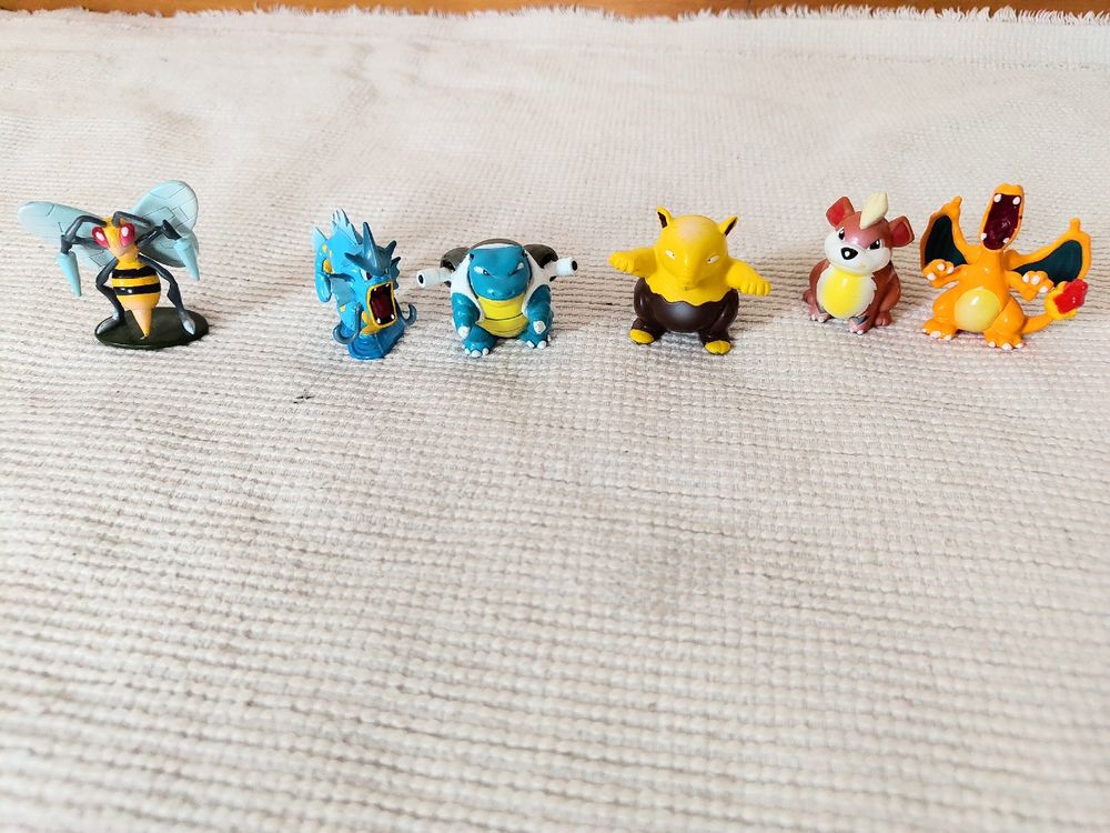 Pokemon 1999 Vintage C.G.T.S.J Tomy Figuren (Gebraucht) in Glattbrugg für CHF 22 – mit Lieferung ...