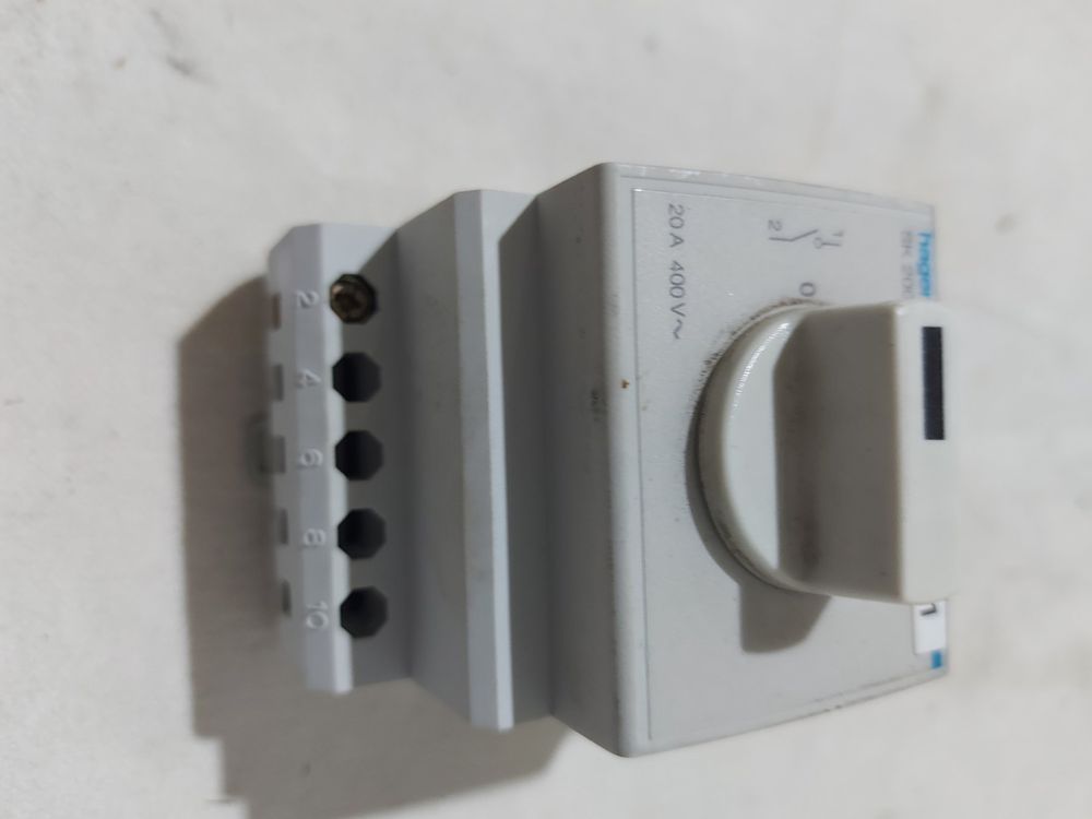 Hager SK 200 Drehschalter, 20A - (B21) (Gebraucht) in Neuhausen für CHF ...