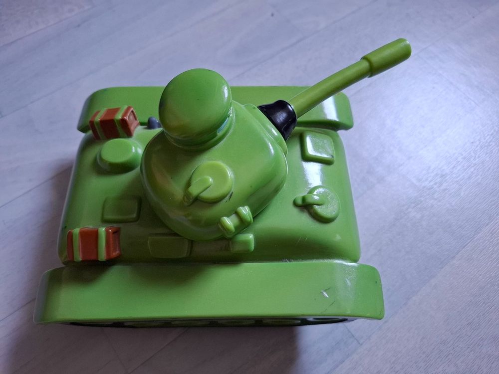 Tank 1970 (D'occasion) à Moutier pour CHF 11.5 – avec livraison ...