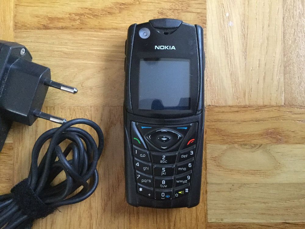 Nokia 5140i mit Ladekabel (Gebraucht) in Basel für CHF 59.9 – mit ...