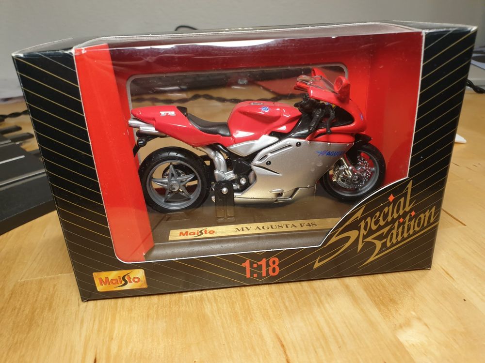 Maisto 1:18 Model: MV AgustaF4S (Gebraucht) in Luzern für CHF 1 – mit ...