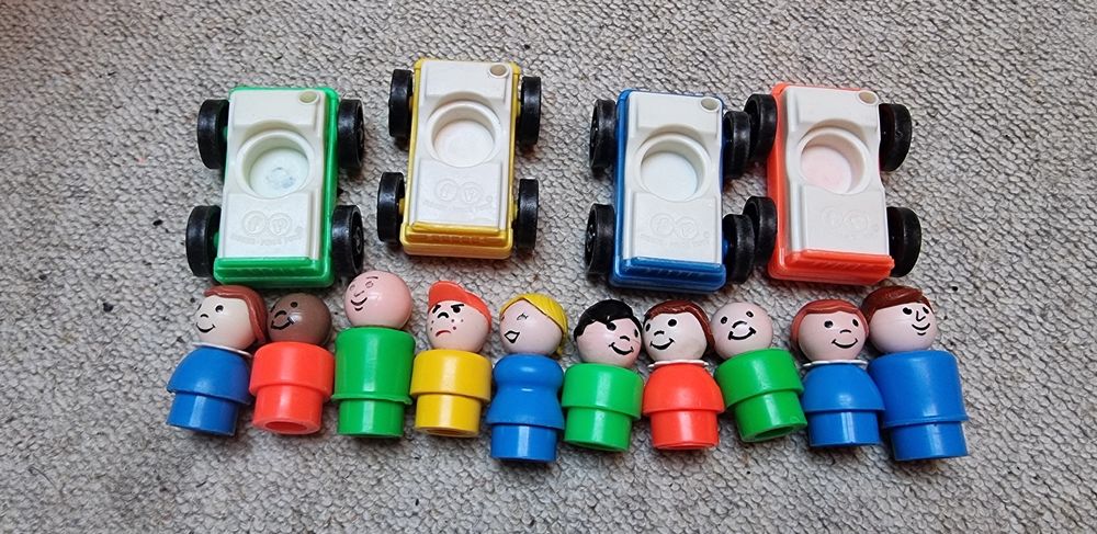 4 Vintage Little People Autos & 10 Figuren | Kaufen auf Ricardo