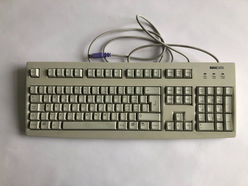 Tastatur PS/2 von MaxData (Cherry G83) (Gebraucht) in Huttwil für CHF 2 ...