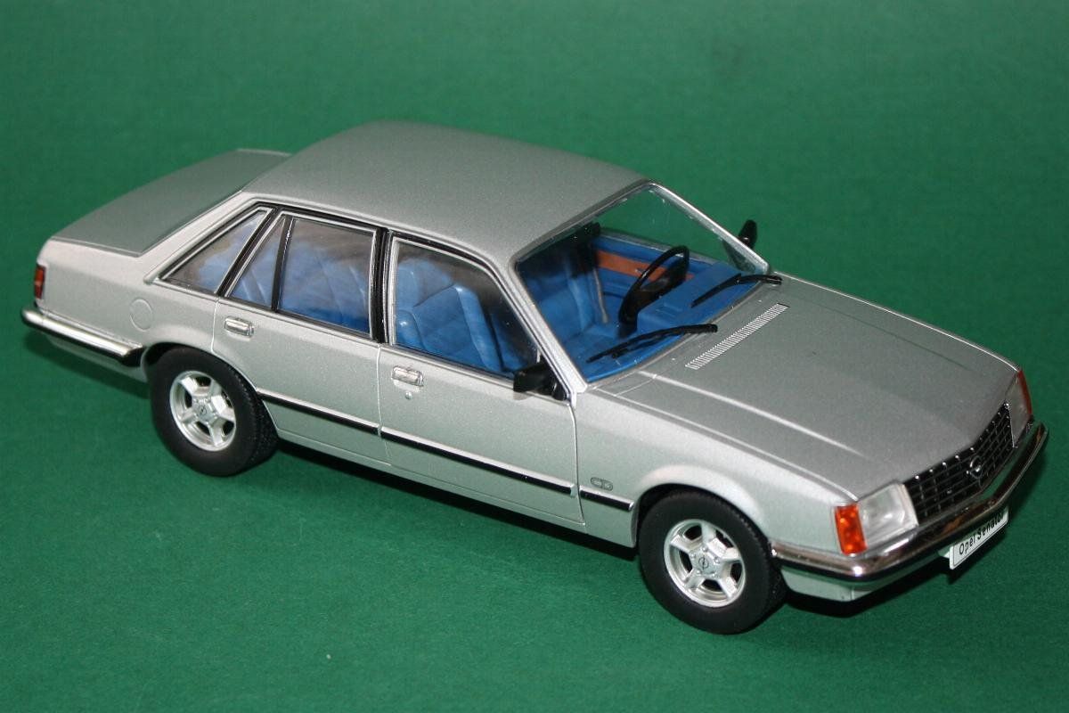 Opel Senator A 3.0 E Phase I 1978-1982 silber met. 1:24 (Neu und ...
