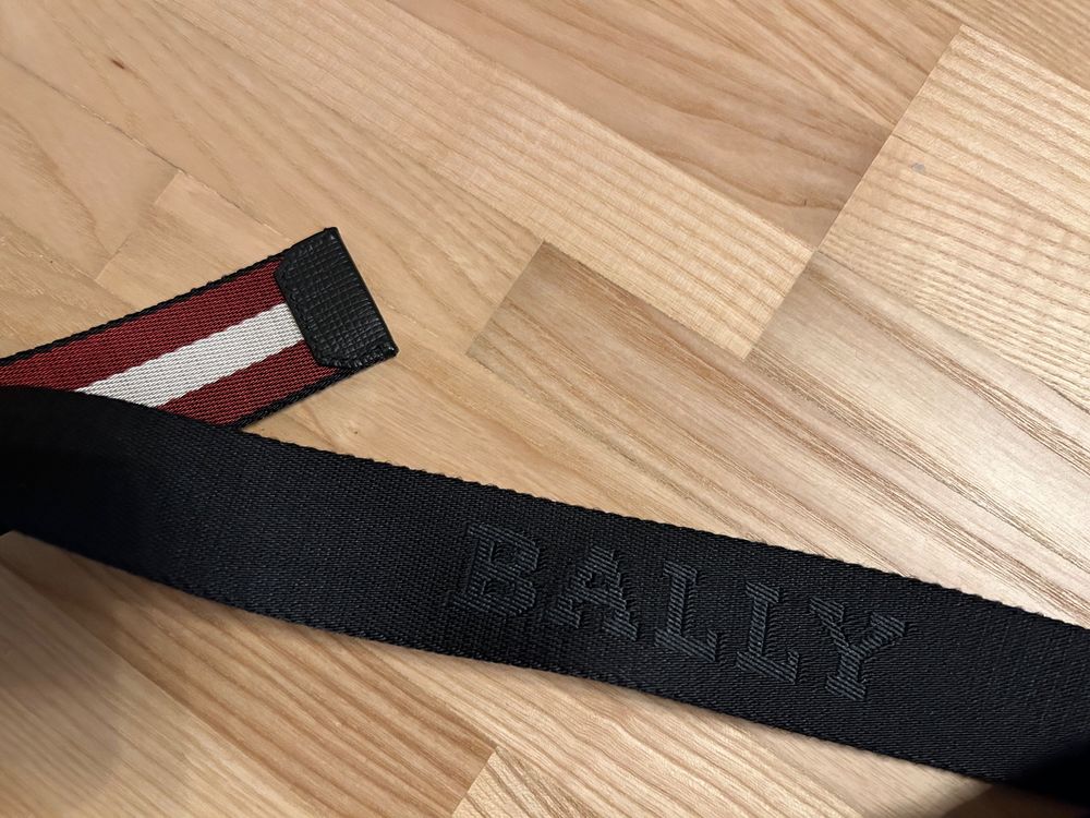 Seltene Bauchtasche von Bally. Special Edition. NEU! | Kaufen auf Ricardo