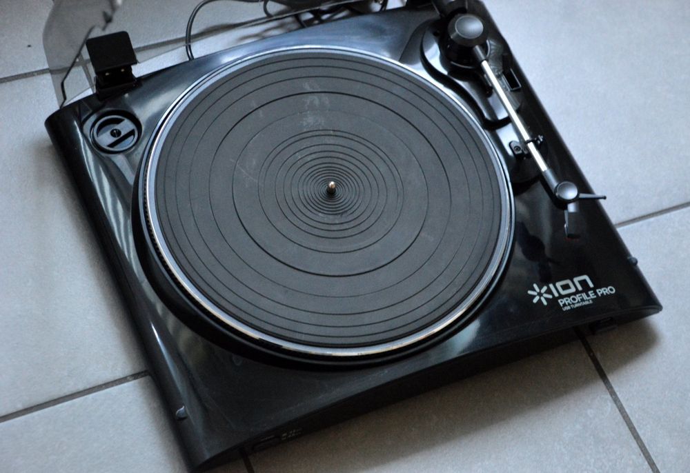 ION Profile Pro USB Plattenspieler / Tourne-disque (Gebraucht) in ...