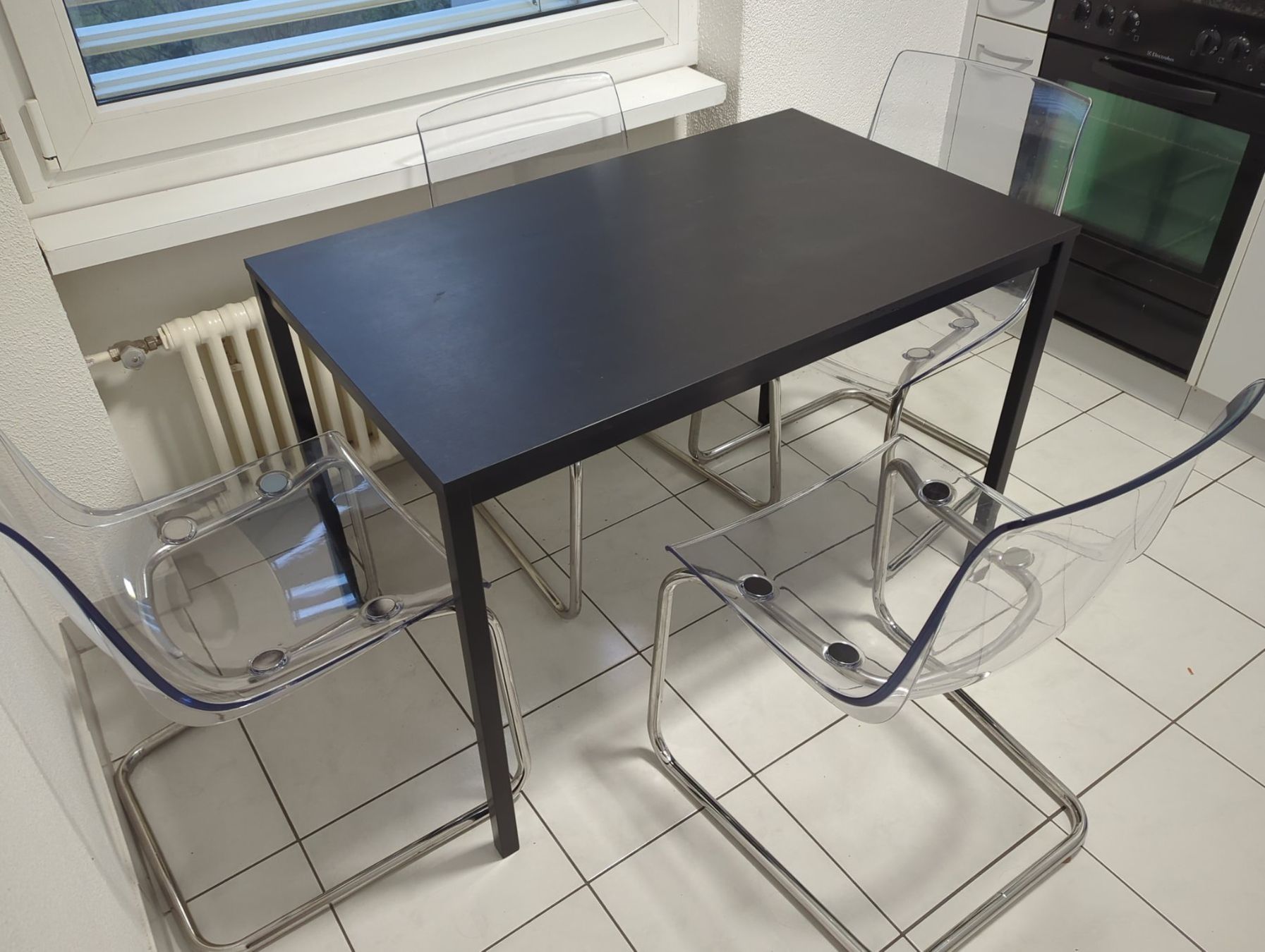 Ikea Tärendö Tisch (Schwarz) (Gebraucht) in Zürich für CHF 18.35 – nur Abholung auf Ricardo kaufen