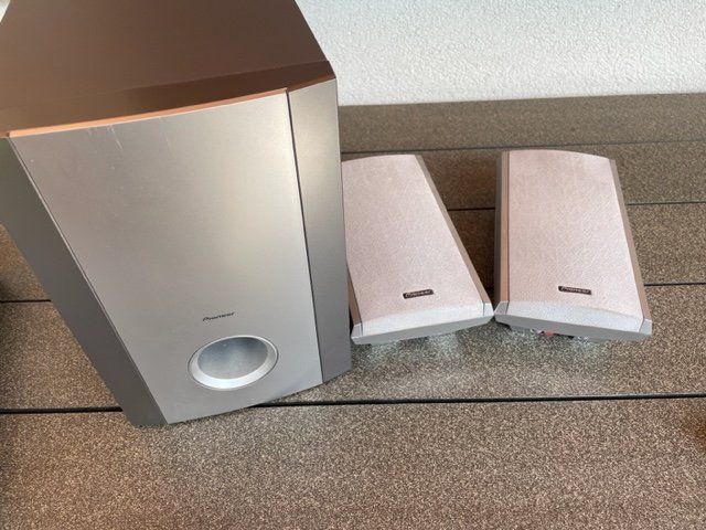 Stereoanlage Pioneer mit Boxen Super Ton (Gebraucht) in Basel für CHF ...