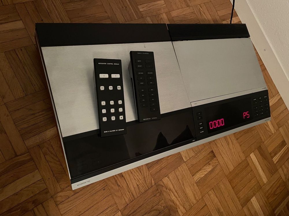 Bang & Olufsen Beocenter 7700 (Defekt) in für CHF 159 – nur Abholung auf Ricardo kaufen