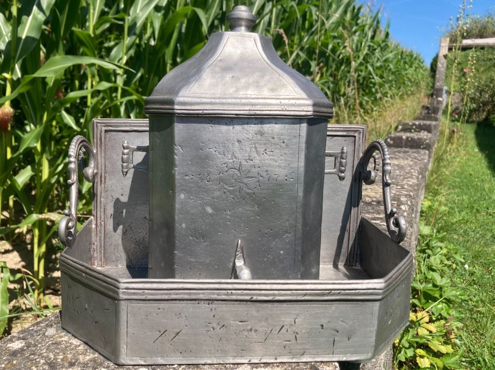 ANTIKES HANDWASCHBECKEN MIT AUFFANGSCHALE VON 1877 (Gebraucht) in Subingen für CHF 140 – mit ...