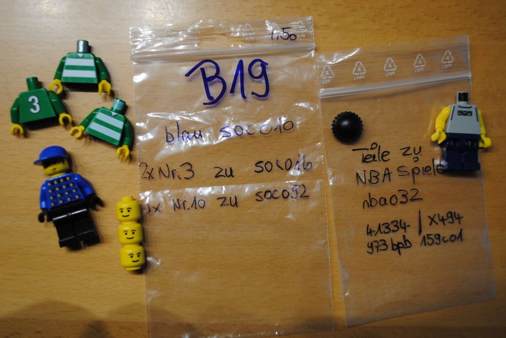 Lego-Figur ganz und div Teile zu Sportlern /B19 (Gebraucht) in St ...