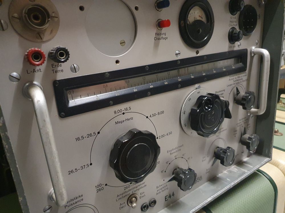 Autophon E44 LW MW KW Funk Empfänger Schweiz Militär (Defekt) in ...