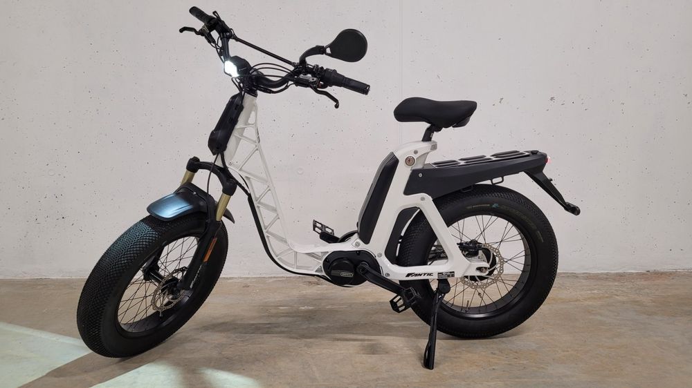 Fantic Issimo 45 km/h - E-Mofa ab 15 Jahren (Kat. A1) weiss | Comprare ...