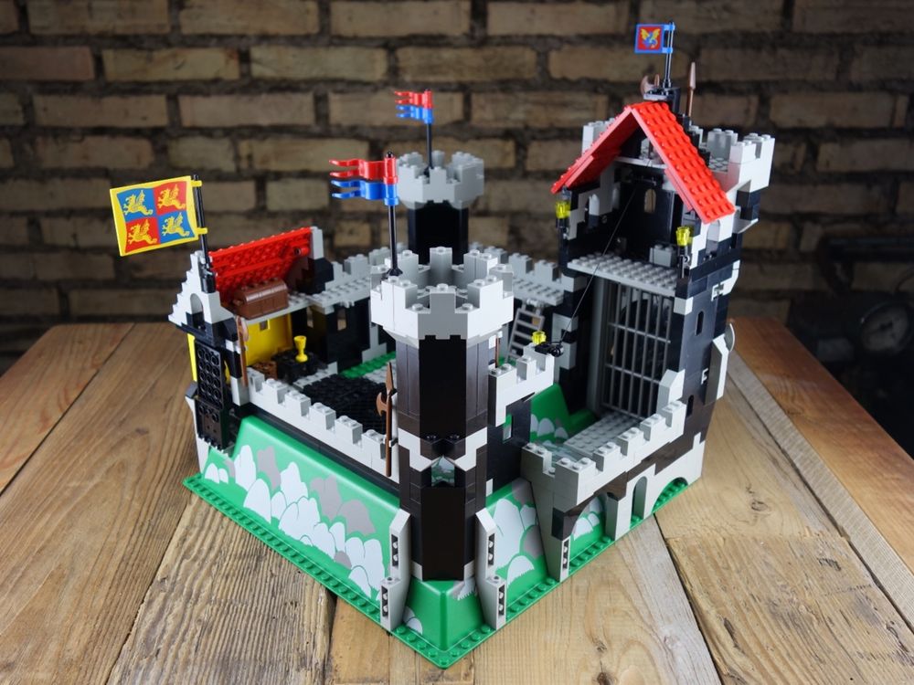 LEGO 6086 System Black Knight's Castle (Gebraucht) in Bäretswil für CHF ...