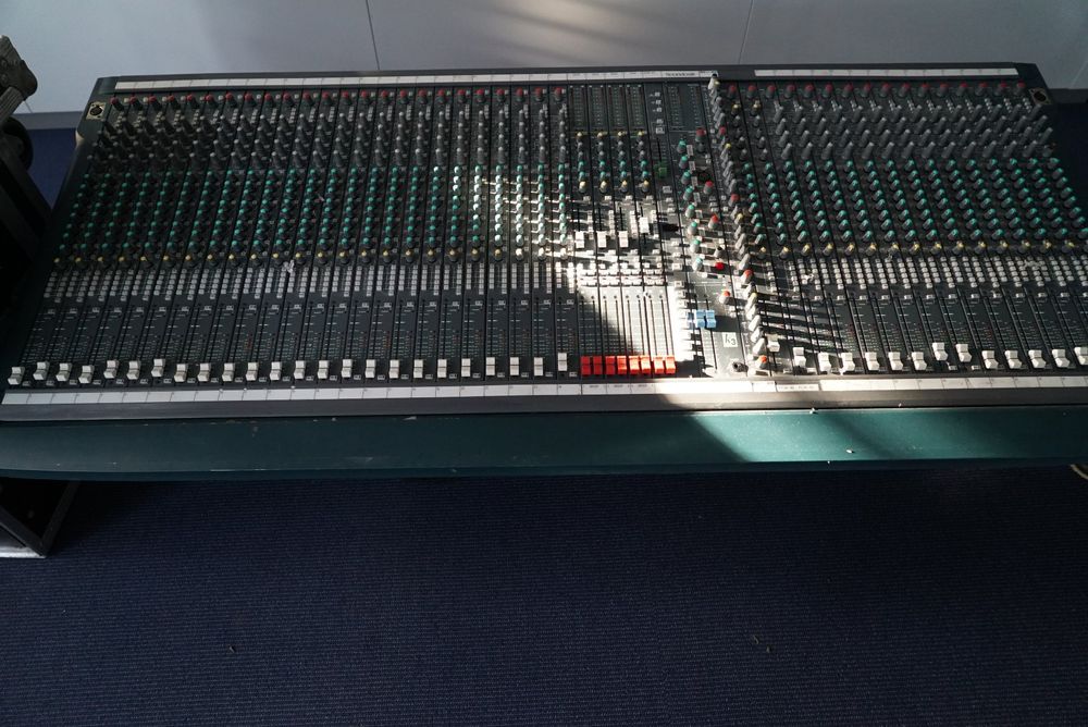 Soundcraft K3 Theatre 40 channel profi mischpult der 90er (Gebraucht ...