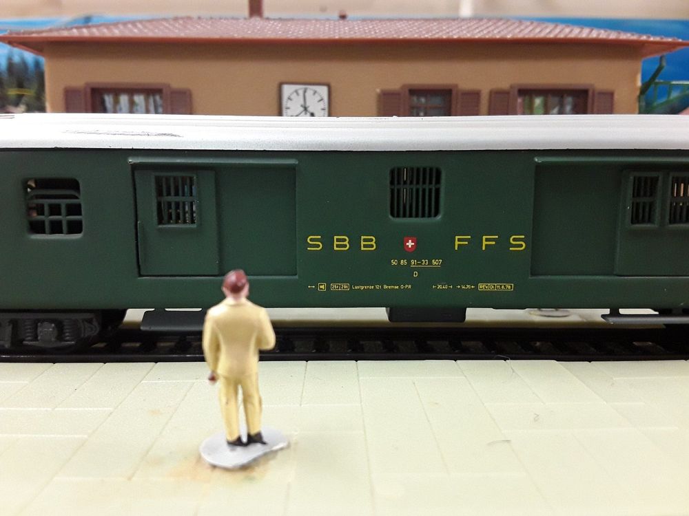 Modellbahn _ HAG _ SBB Personenwagen _ beleuchtet _ Spur H0 (Gebraucht) in Uerikon für CHF 43 ...