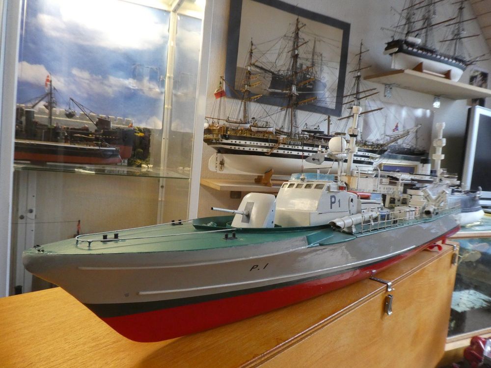 Torpedoboot P1 mit Transportkiste (Gebraucht) in Winterthur für CHF 142 – nur Abholung auf ...