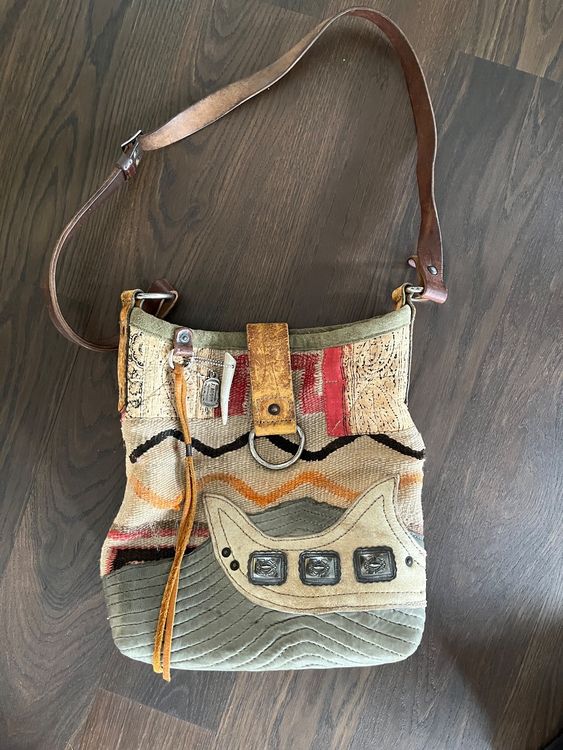 Judy Augur Umhängetasche (Gebraucht) in Zürich für CHF 450 – nur ...