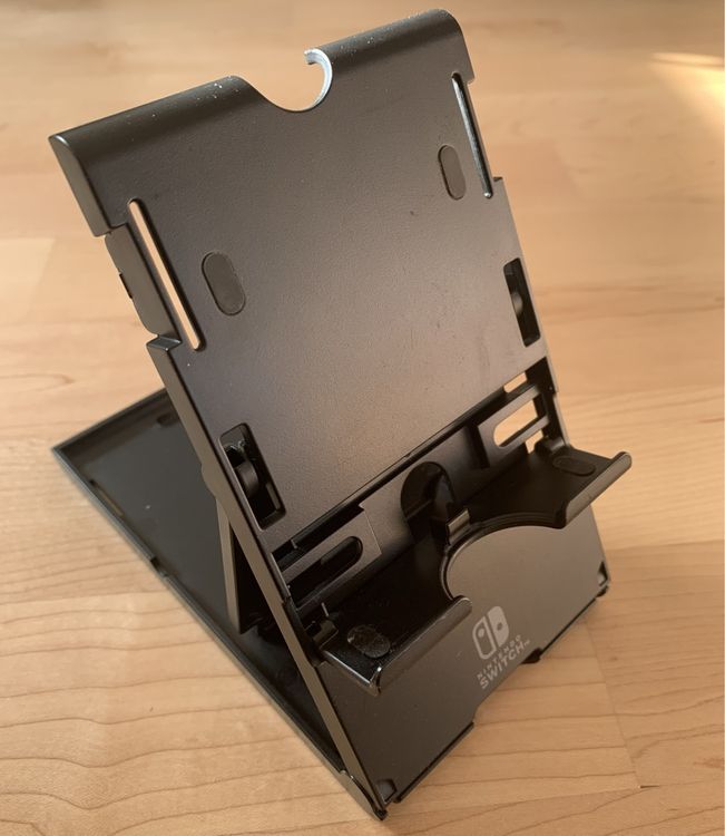 Faltbarer Spielständer für Nintendo Switch (Gebraucht) in ...