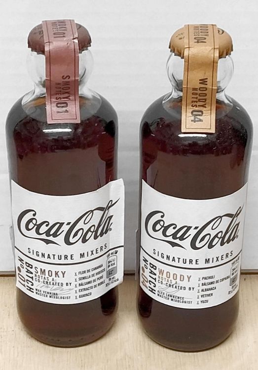 2 spezielle Coca-Cola Flaschen exklusiv (Neu (gemäss Beschreibung)) in ...