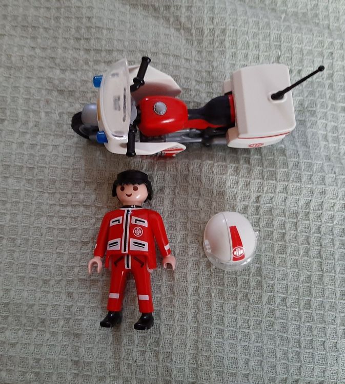 Playmobil Ambulanz Motorrad (Gebraucht) in Breitenbach für CHF 9 – mit Lieferung auf Ricardo kaufen