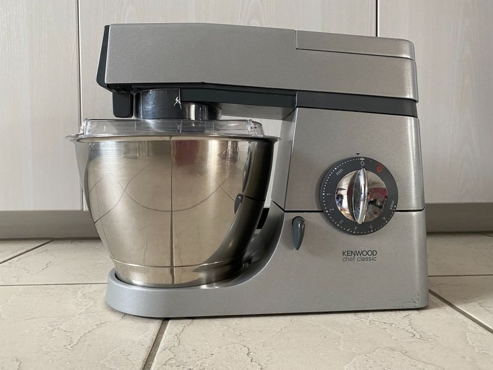 Kenwood Chef Classic Küchenmaschine mit viel Zubehör (Gebraucht) in ...