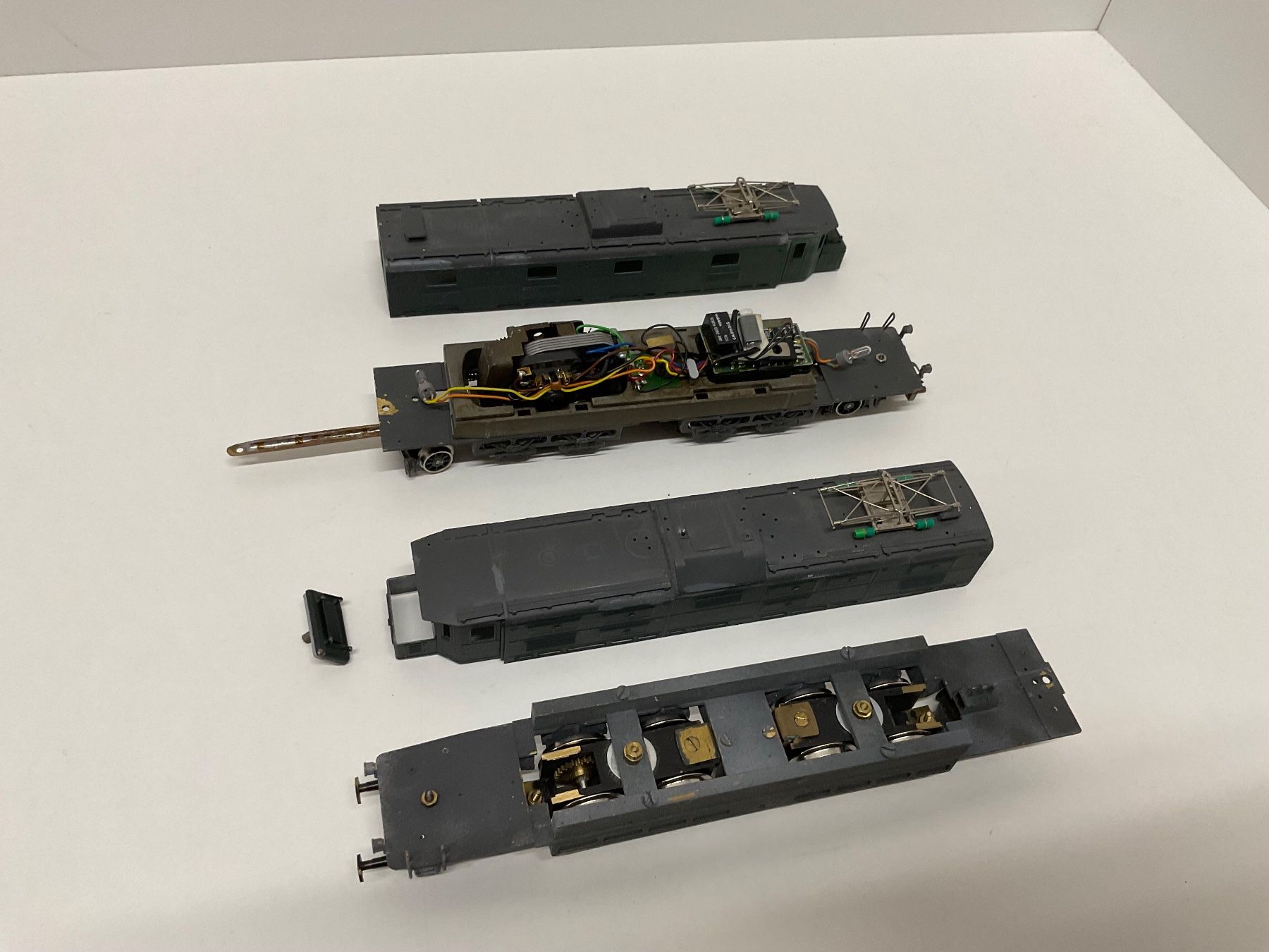 Messing Ae 8/14 SBB AC, Bausatz Unkomplett, Defekt (Defekt) in Chur für ...