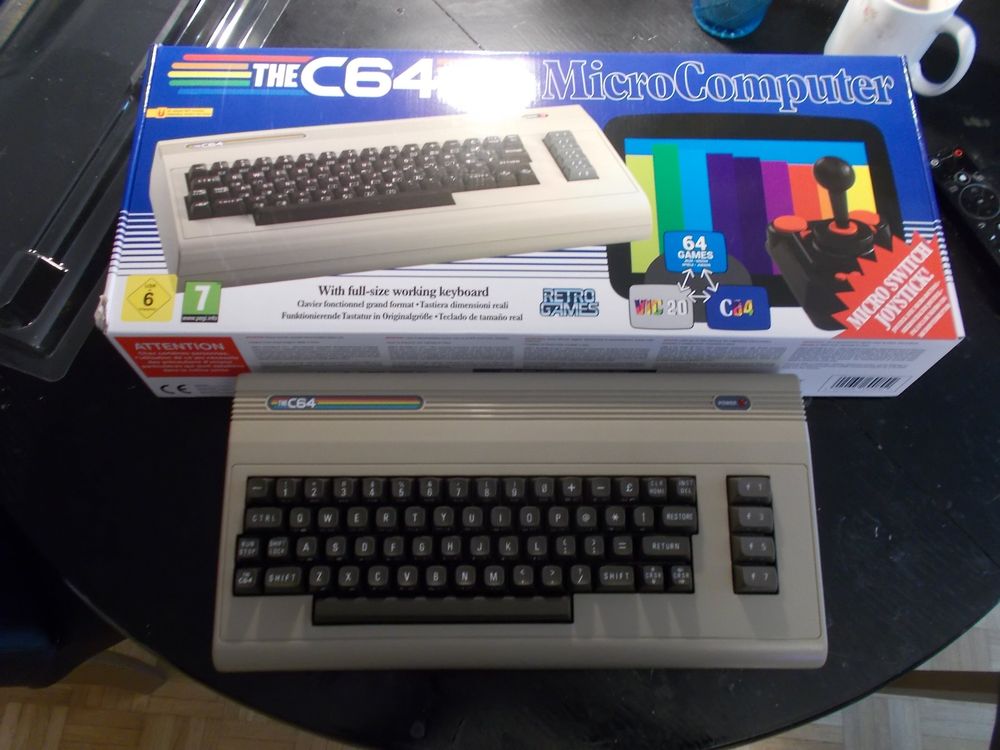 Commodore 64 Maxi Neuwertig mit Joystick | Kaufen auf Ricardo