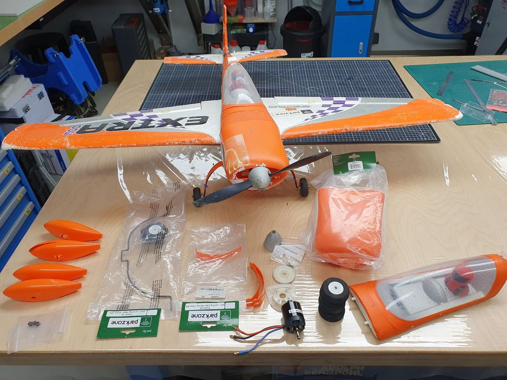 Parkzone Extra 300 gebraucht (Gebraucht) in Elsau für CHF 50 – nur ...