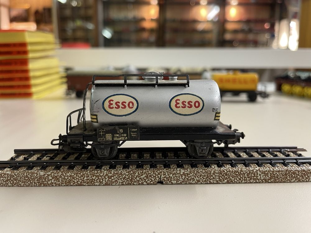 Märklin H0 Tankwagen Esso DB 588 210, Top Zustand! (Gebraucht) in ...