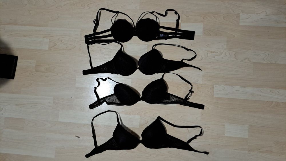 4 schwarze BH's im Set Gr. 75B (Neu (gemäss Beschreibung)) in ...