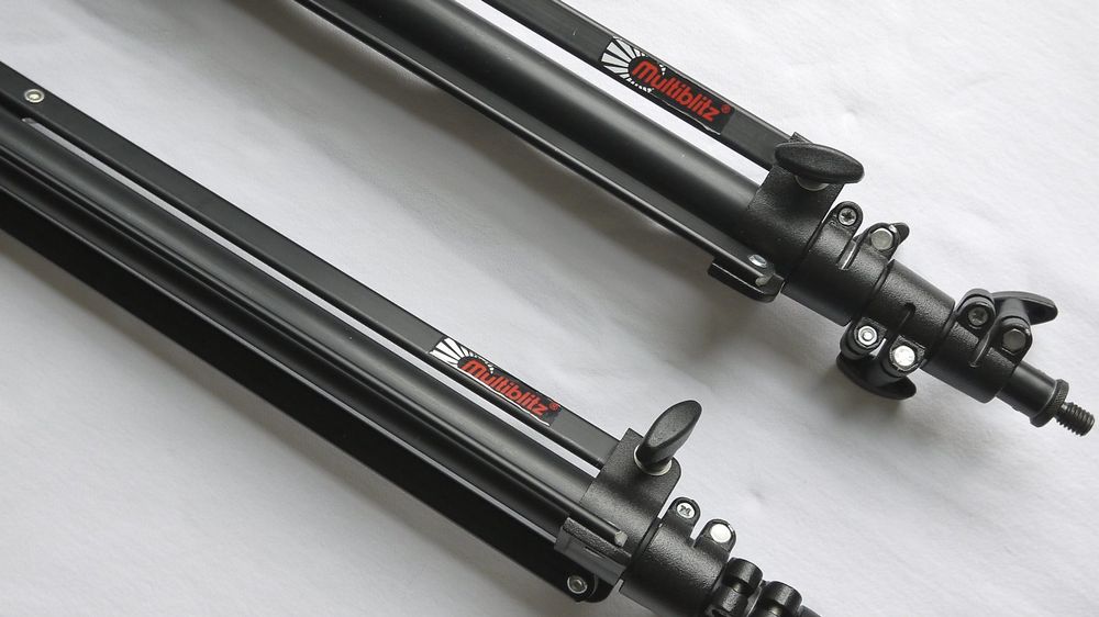 Multiblitz Lichtstativ / trépied Flash Studio Vintage 3/8 (Gebraucht) in Egg b. Zürich für CHF ...