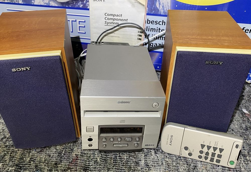 CD; R.D.S, Sony HCD-101, mit 2 Lautsprechern; SS-Q101A. (Gebraucht) in ...