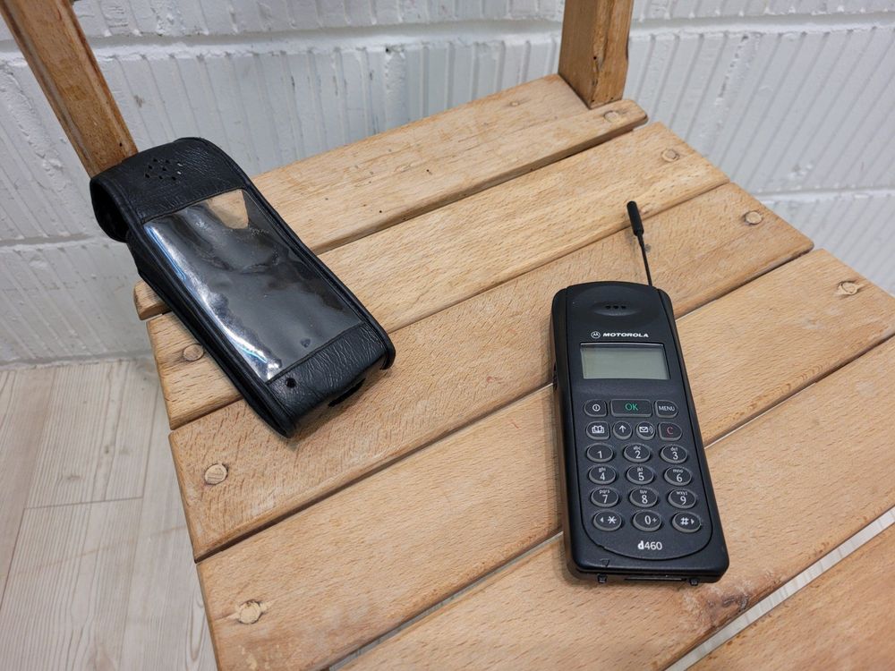 Mobile-Phone Natel C Handy MOTOROLA d460 Telefon mit Tasche (Defekt) in ...