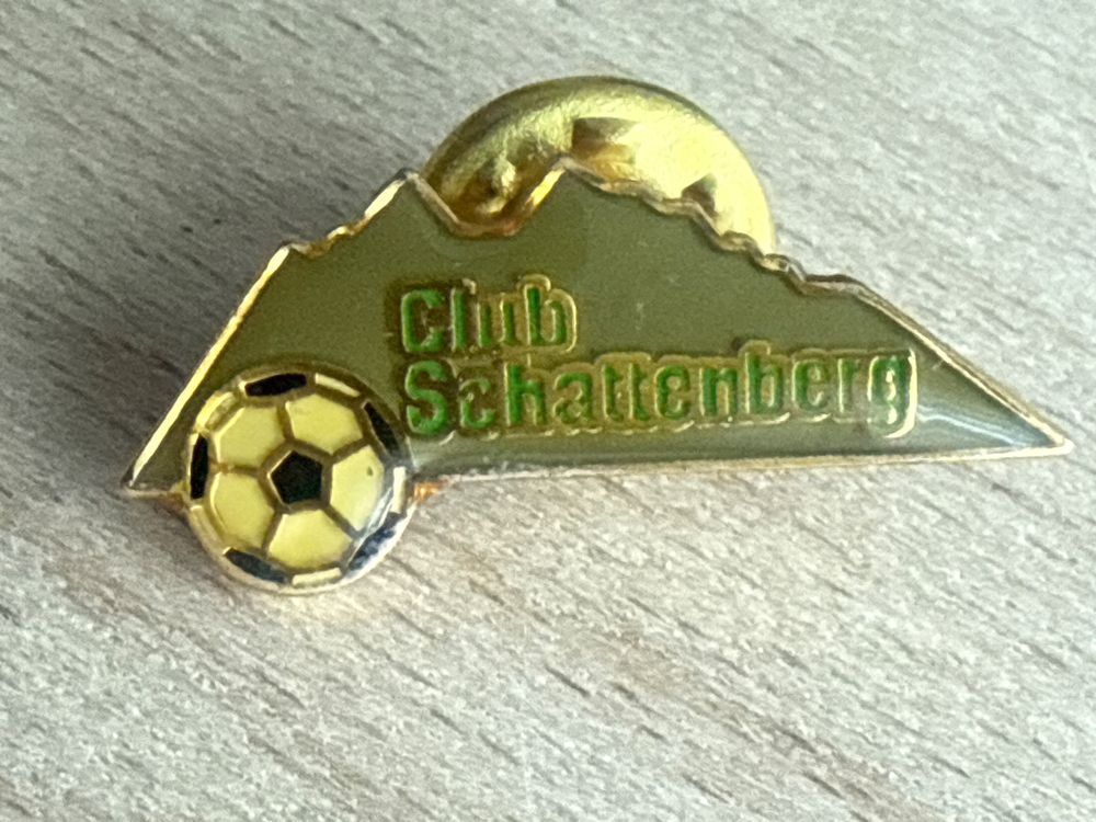 Pin Fussball Club Schattenberg | Kaufen auf Ricardo