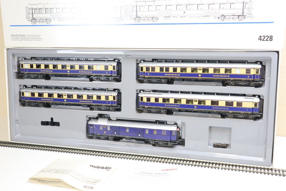 Märklin DR Rheingold Personenzug Set 4228 Licht - NP: 529.- | Kaufen ...
