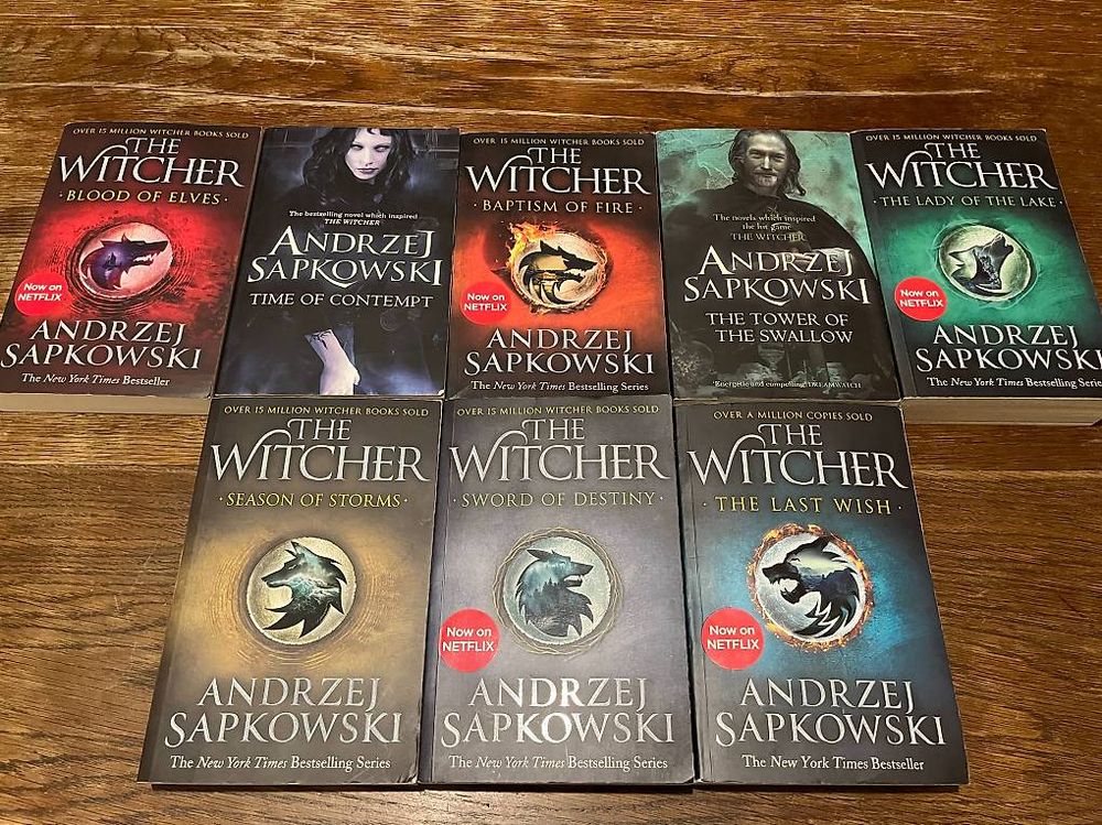 The Witcher Buchreihe (alle 8 Bände, Englisch) | Kaufen auf Ricardo